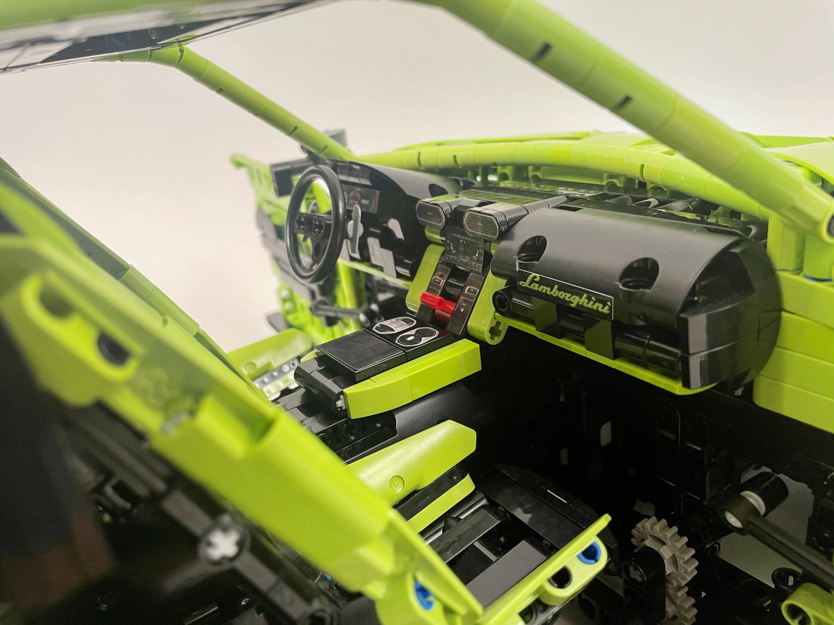 Lamborghini Urus – BuildaMOC